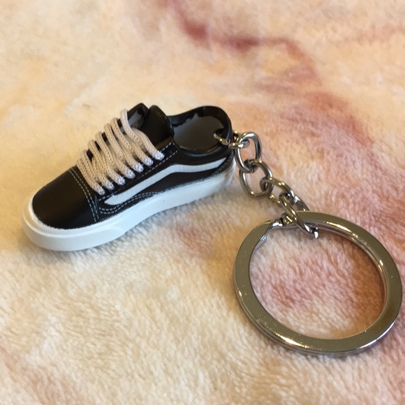 Vans | Accessories | Mini Vans Off The Wall 3d Sneaker Key Chain Nwt ...